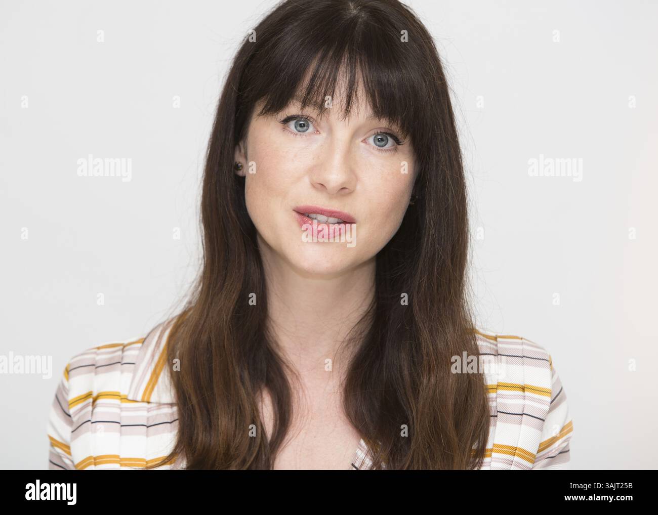 Caitriona balfe model hi-res stock photography and images - Alamy