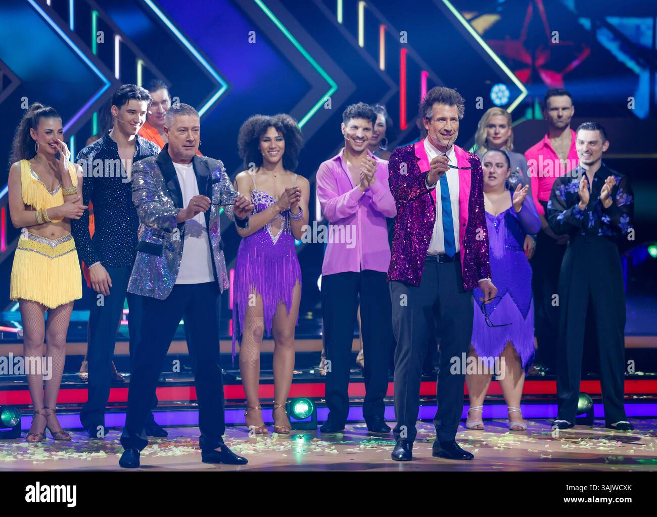 11 April 2025, North Rhine-Westphalia, Cologne: Daniel Hartwich (front ...