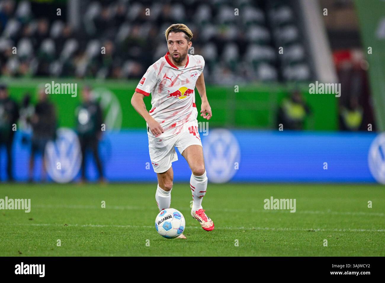 11.04.2025, Fussball, Bundesliga, 29. Spieltag Saison 2024/2025, VfL ...