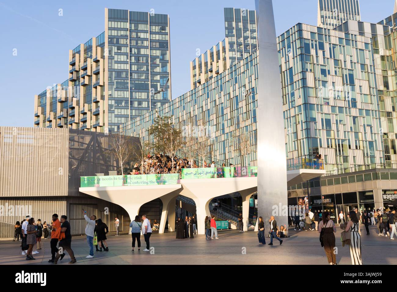 London North Greenwich, UK. 11th April, 2025. UK Weather: General ...