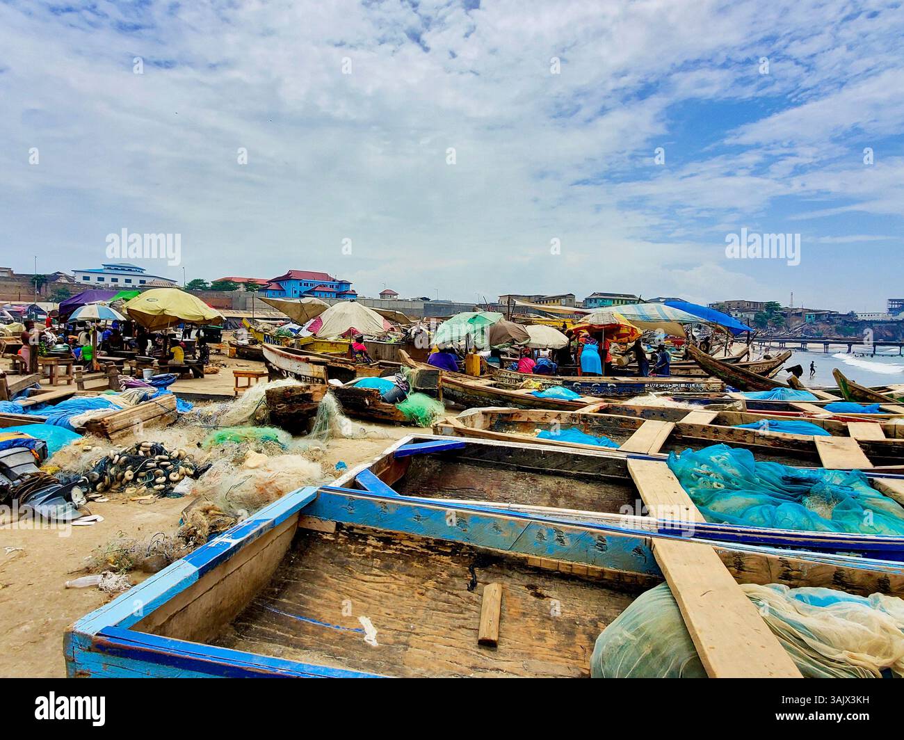 Market place Accra Ghana Oceanfront Stock Photo - Alamy