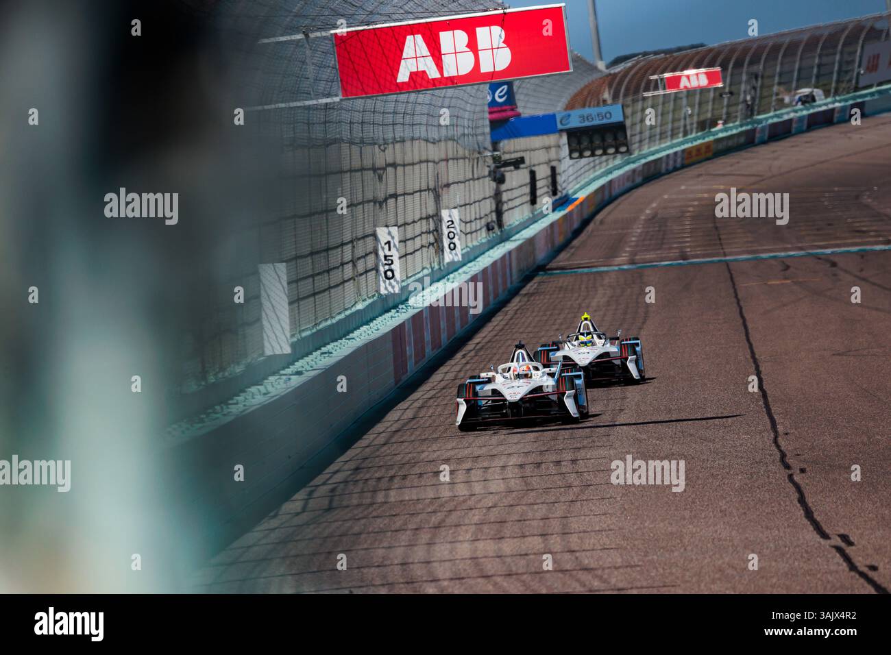 Homestead, Etats Unis. 11th Apr, 2025. 27 DENNIS Jake (gbr), Andretti ...
