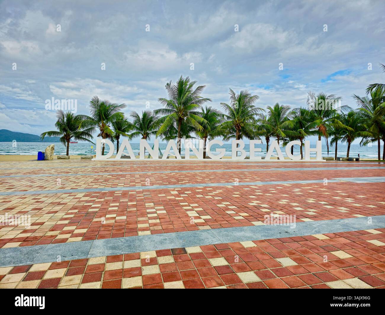 Beautiful view khe beach hi-res stock photography and images - Alamy