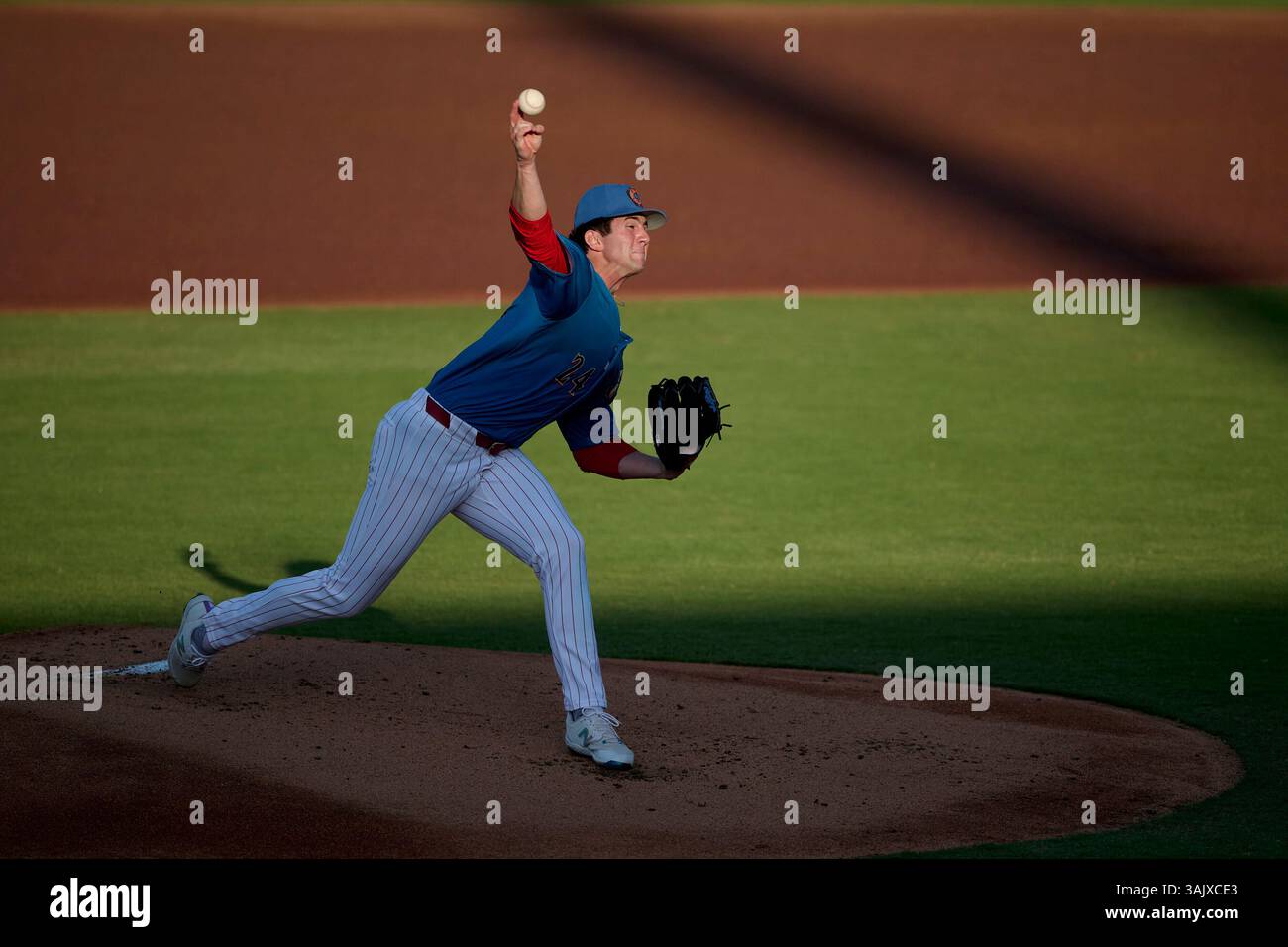 Clearwater Threshers pitcher Andrew Painter (24) delivers a pitch ...