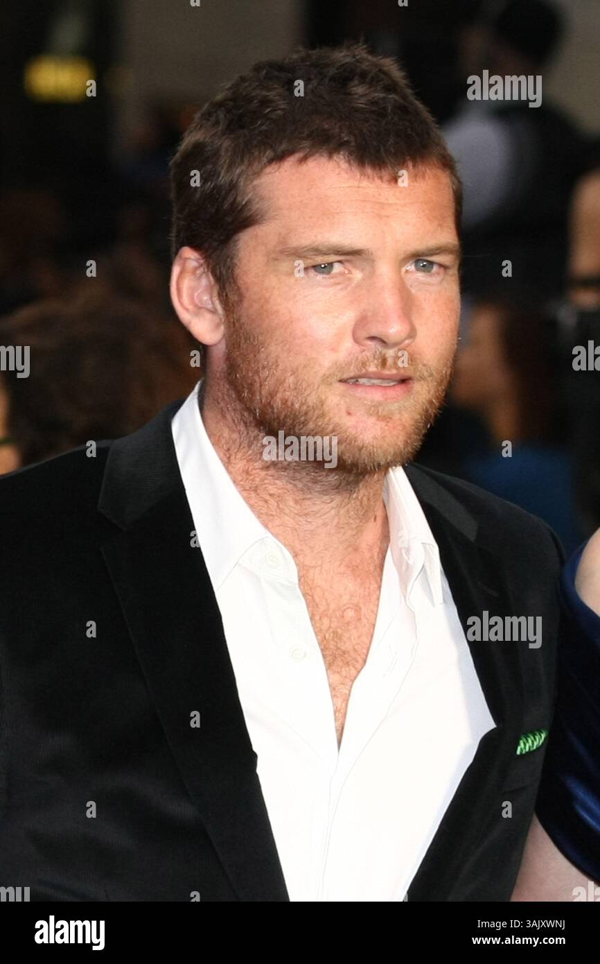 Oct 17, 2009 - Tokyo, Japan - Actor SAM WORTHINGTON poses during a ...