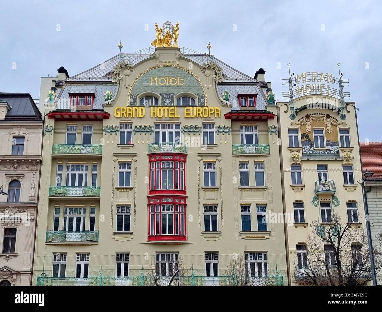 Golden masterpieces hi-res stock photography and images - Alamy