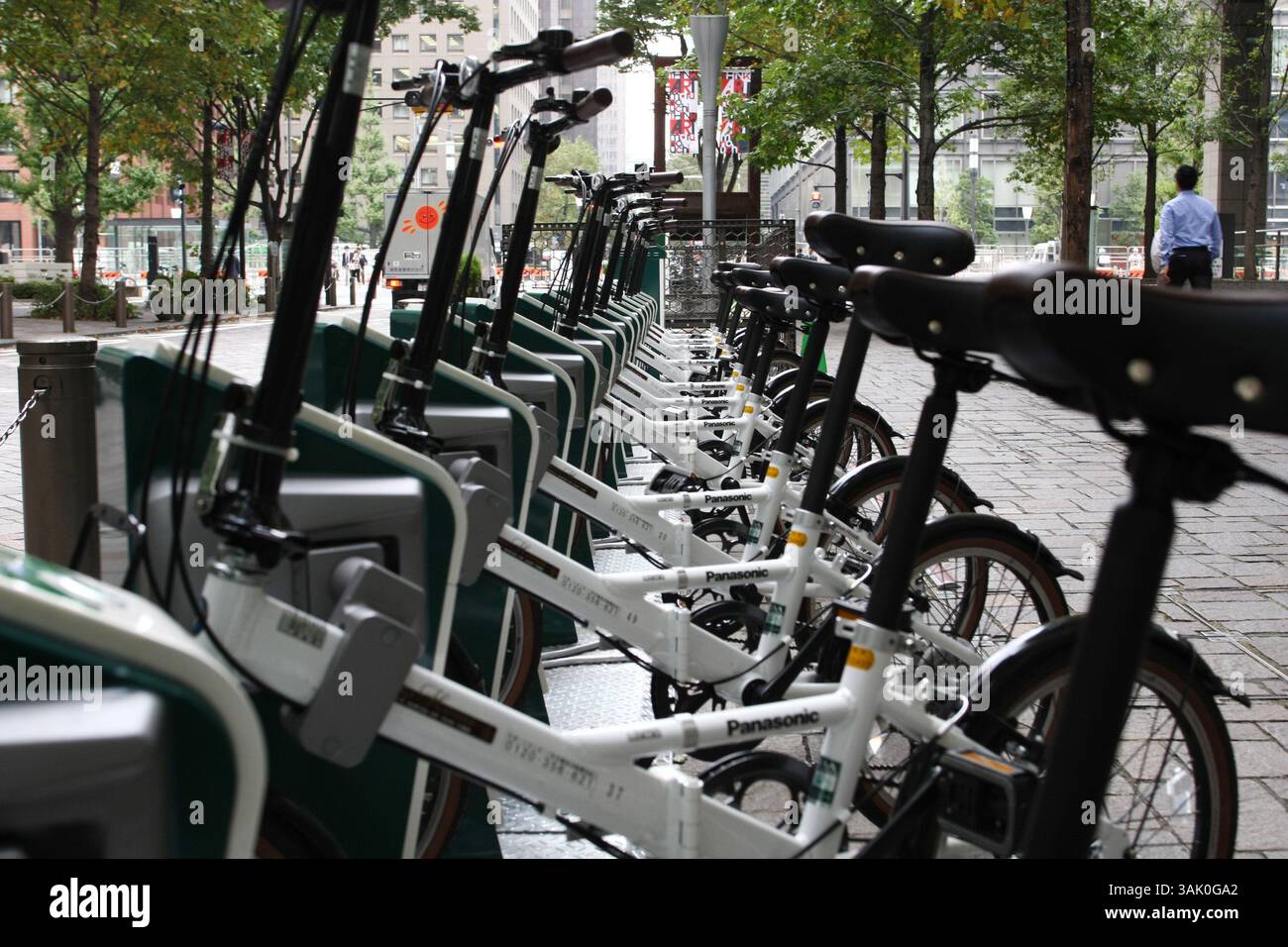 Oct 14, 2009 - Tokyo, Japan - Community bicycles intended for short ...