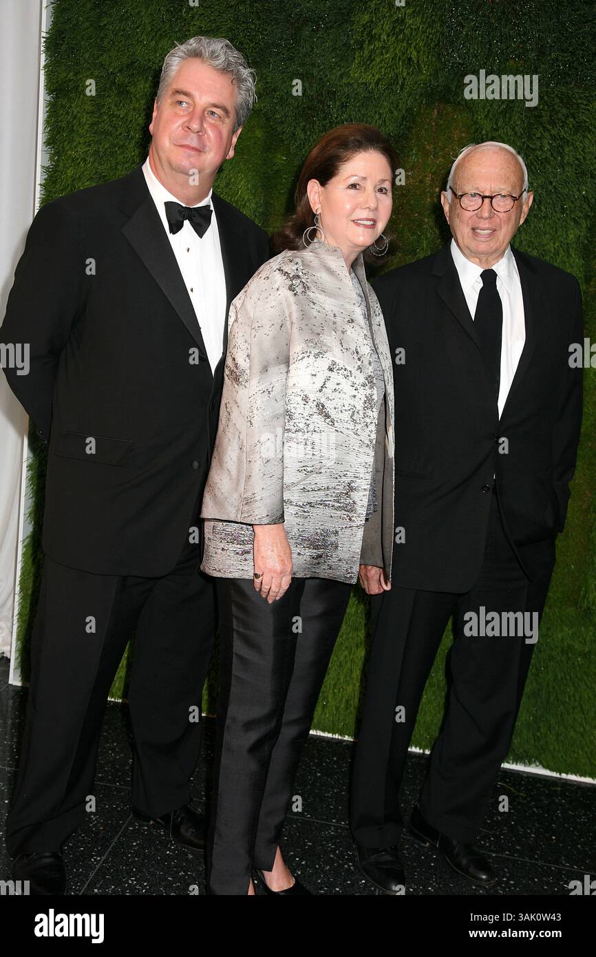 MUSEUM OF MODERN ART 40TH ANNUAL PARTY IN THE GARDEN.MUSEUM OF MODERN ...