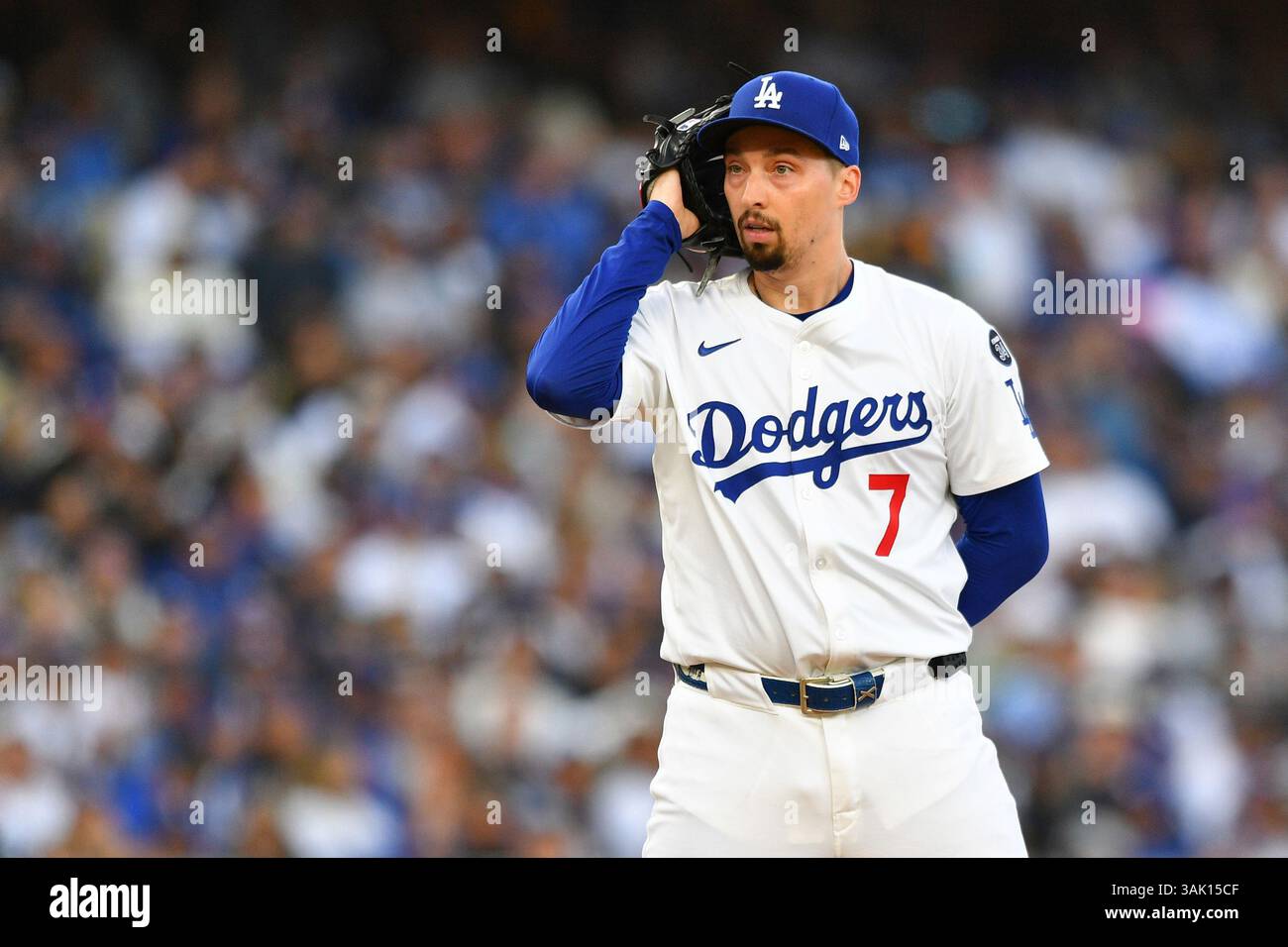 LOS ANGELES, CA - APRIL 02: Los Angeles Dodgers pitcher Blake Snell (7 ...