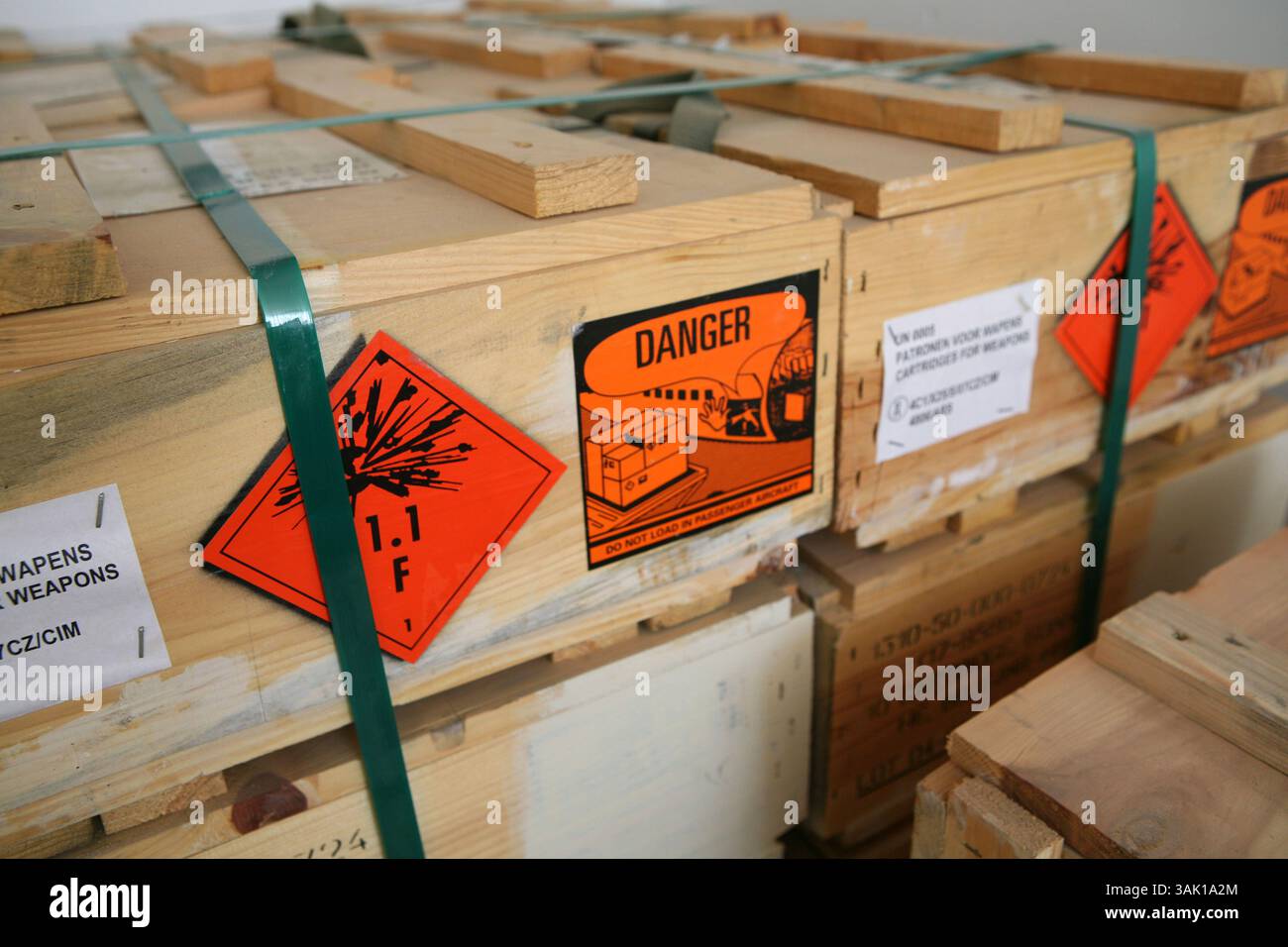 Sep 21, 2009 - Kandahar, Afghanistan - Ammunition supply and storage at ...