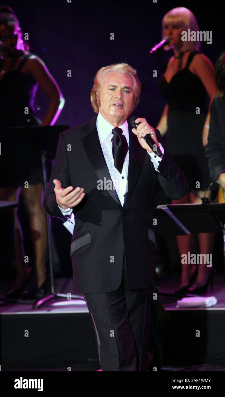 Oct 15, 2009 - Las Vegas, Nevada, USA - British-American pop singer ...