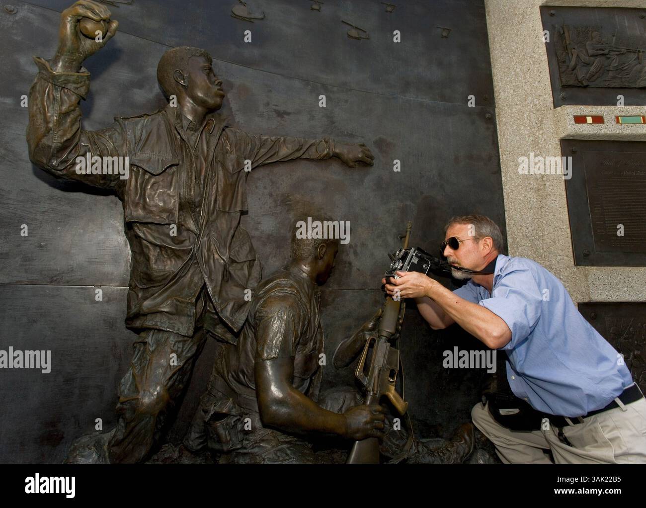 May 20, 2009 - Sacramento, California, USA - Visual artist PETE ECKERT ...