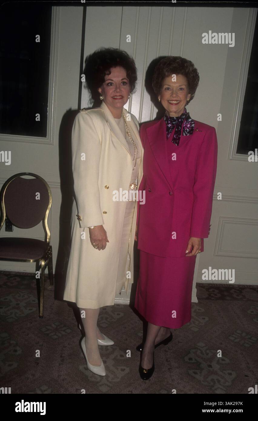 Apr 02, 1995 - Hollywood, CA, USA - SARA O'MEARA (then Sara Buckner ...