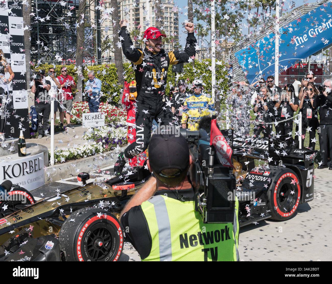 April 09, 2017: James Hinchcliffe driving the No. 5 Arrow Honda claims ...