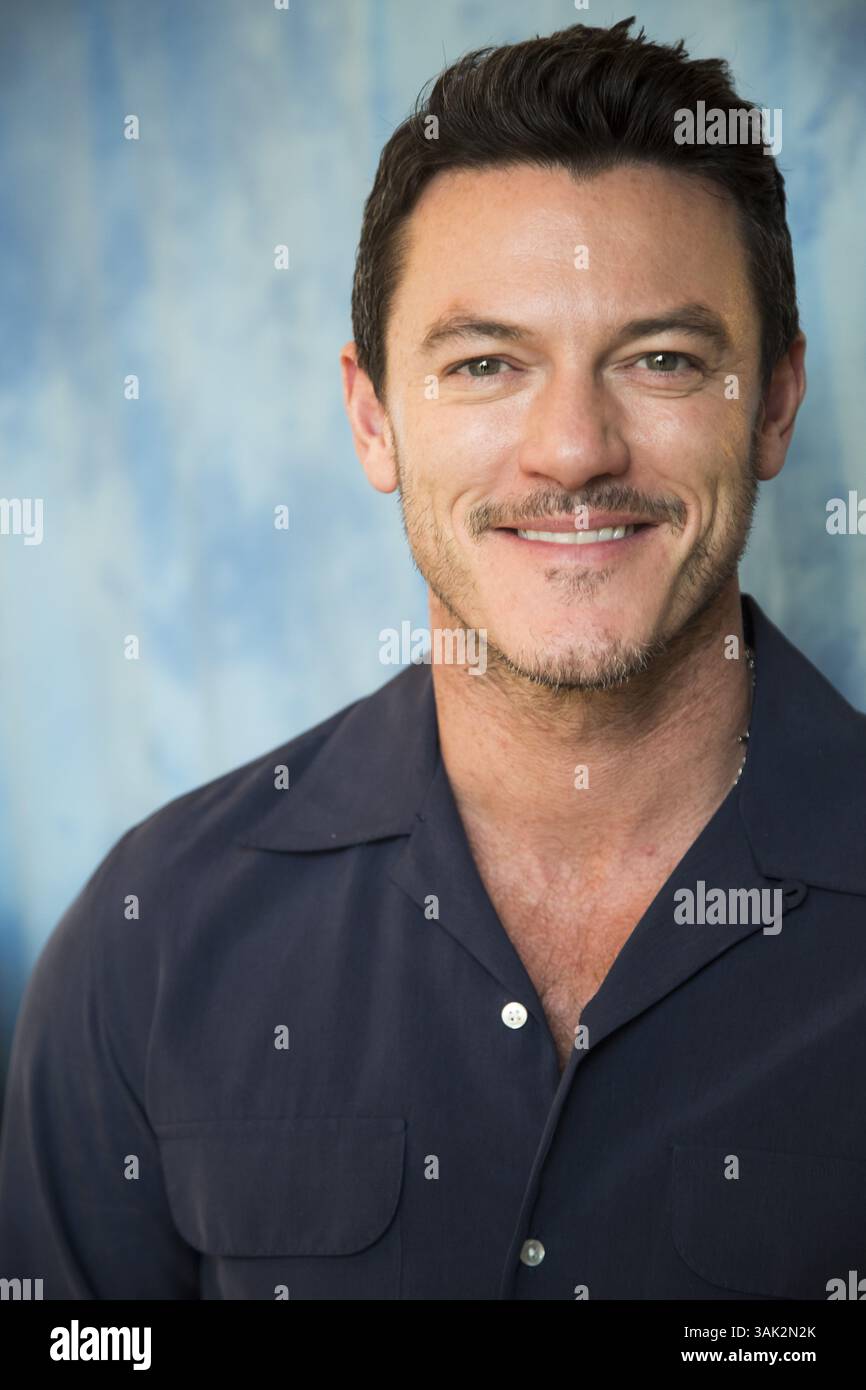March 5, 2017 - Hollywood, California, U.S. - LUKE EVANS promotes ...