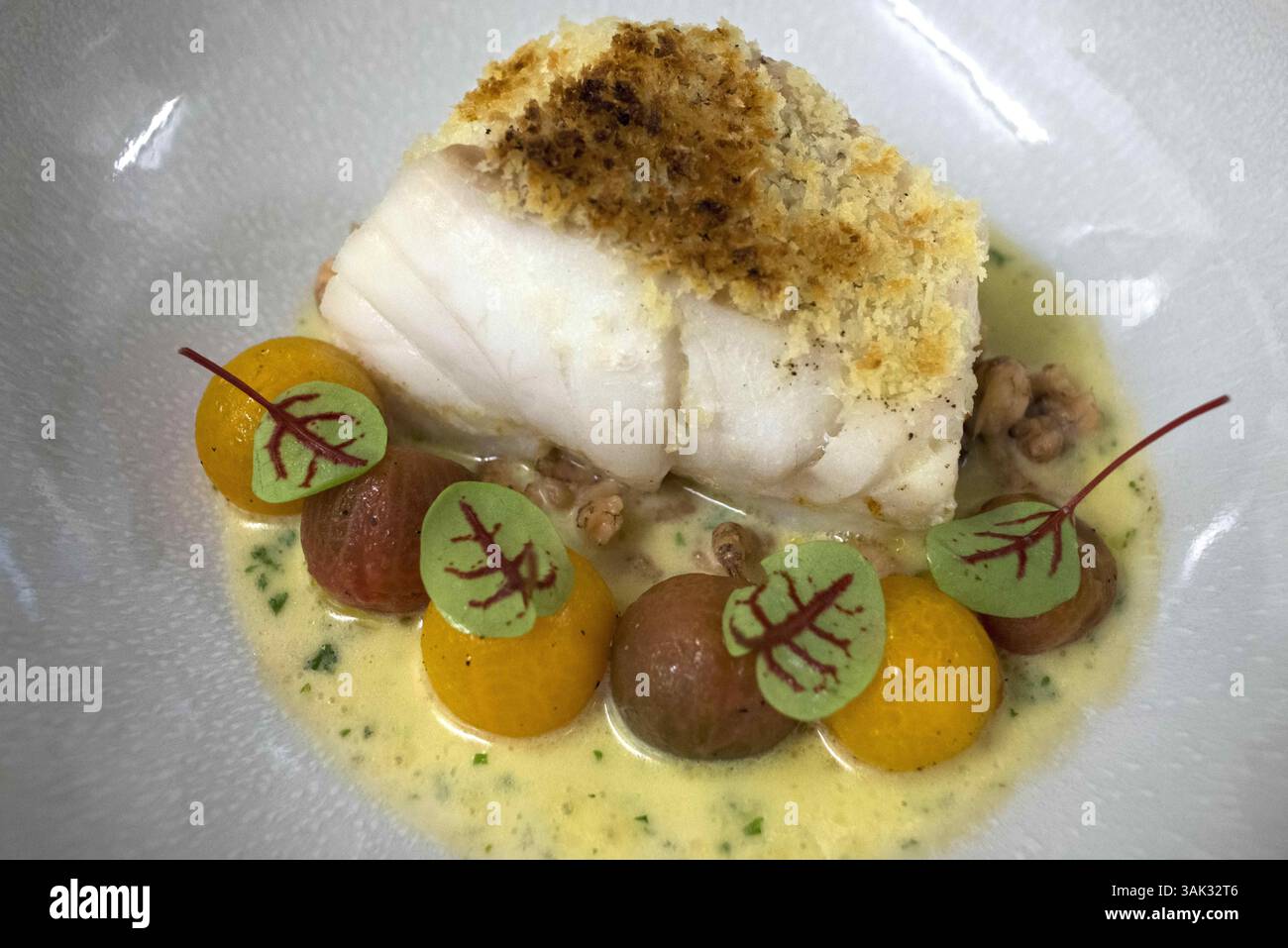 Assiette gastronomie hi-res stock photography and images - Alamy