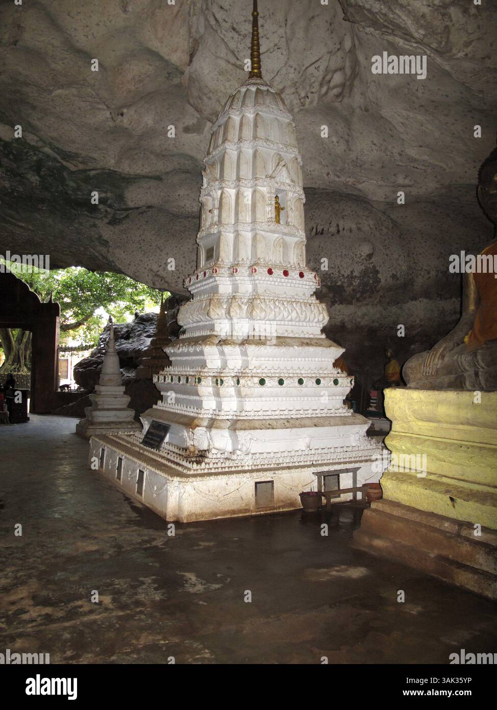 August 20, 2009 - Thailand - Phra Nang Cave at Hat Phra Nang beach, Rai ...