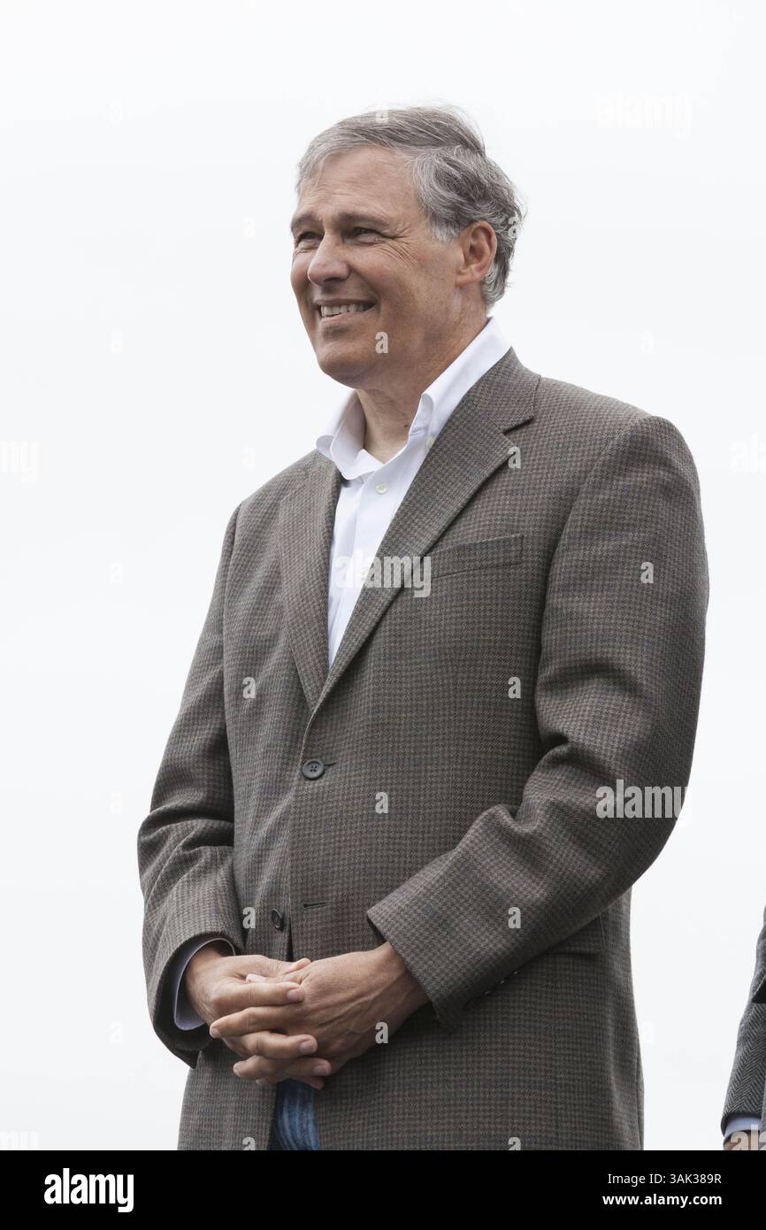 July 20, 2013 - Seattle, WA/King County, USA - Washinton Governor JAY ...