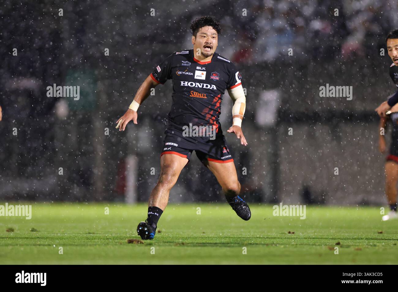 Tokyo, Japan. 11th Apr, 2025. Taiki Yoshioka (HEAT) Rugby : 2024-25 ...