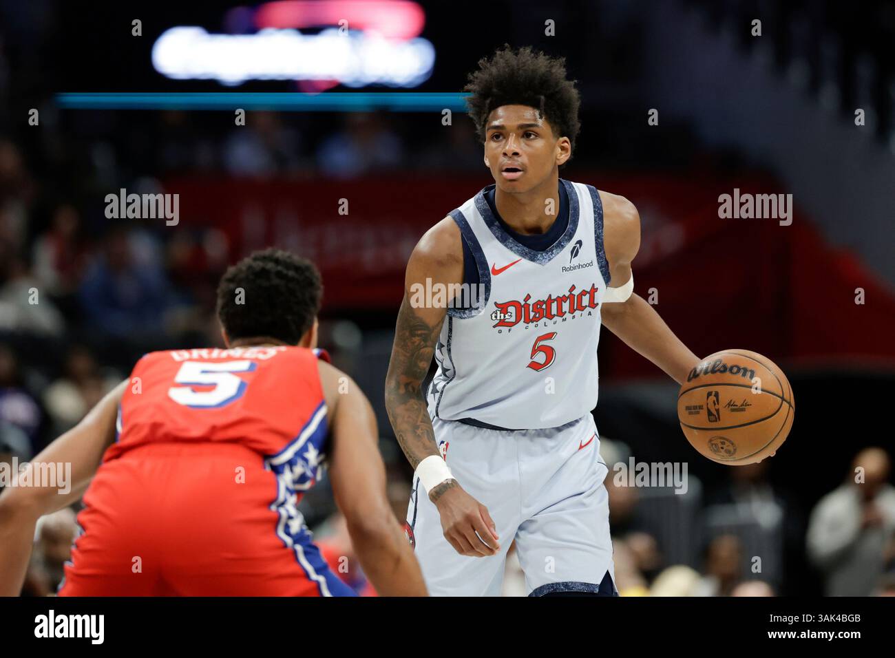 Washington Wizards guard AJ Johnson (5) handles the ball during the ...