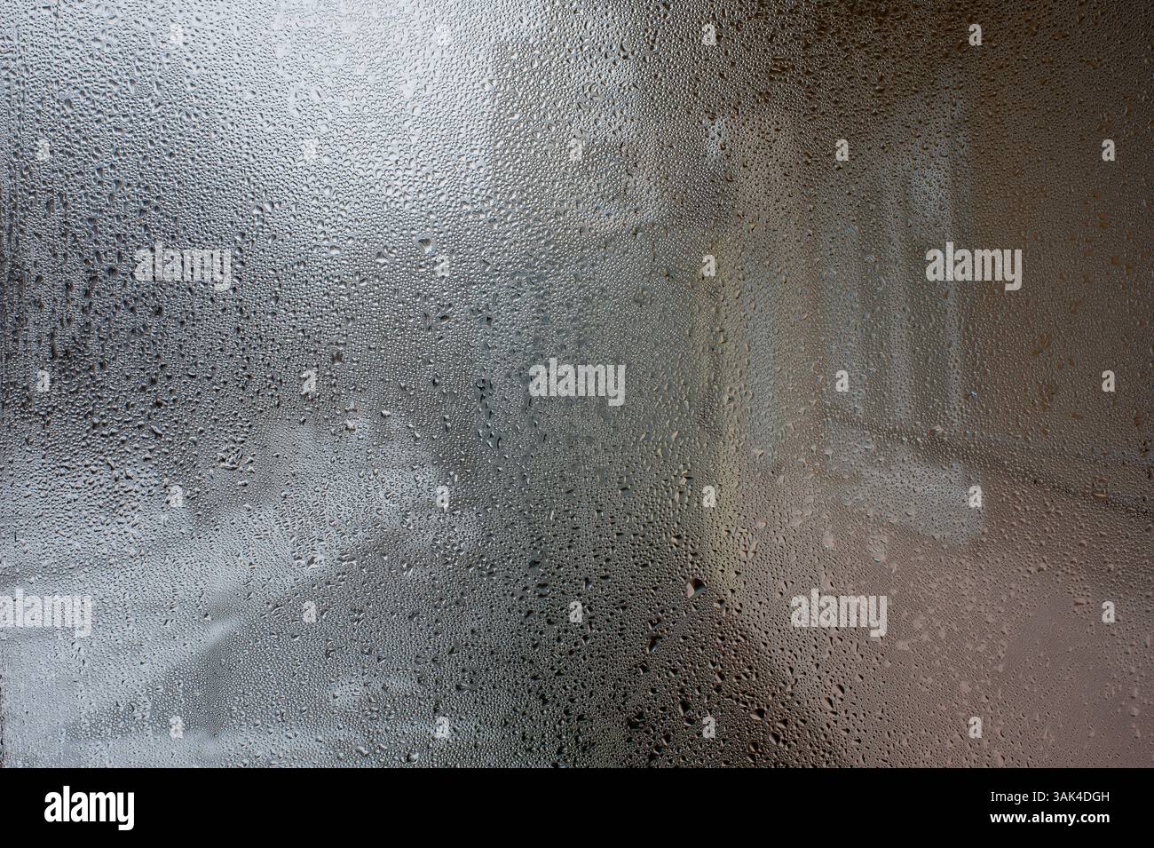 Small flow rain drops drain hi-res stock photography and images - Alamy