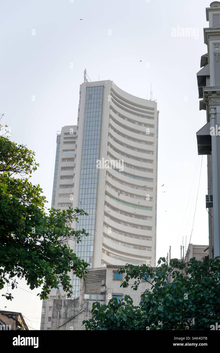 The prestigious Bombay Stock Exchange building at Dalal Street in ...