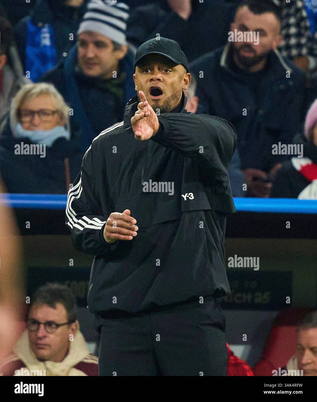 Trainer Vincent Kompany (FCB), team manager, headcoach, coach, in the ...