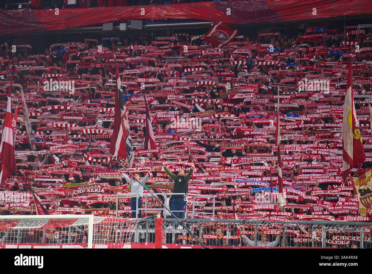 FCB fans in the quarterfinal match FC BAYERN MUENCHEN - INTER MAILAND 1 ...