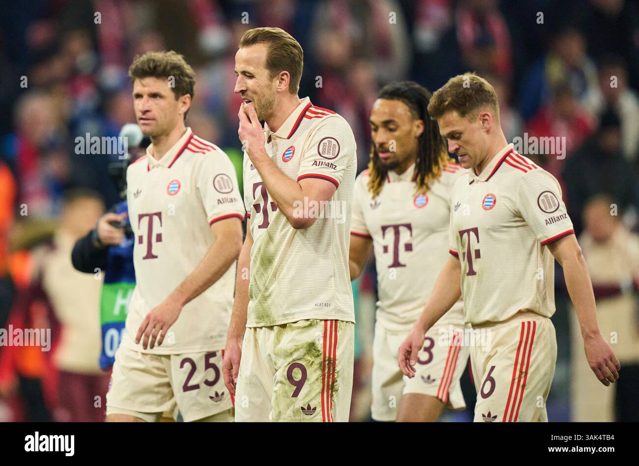 Thomas MUELLER, MueLLER, FCB 25 Harry Kane, FCB 9 Sacha Boey, FCB 23 ...