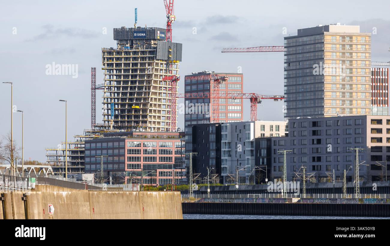 Hamburg, Germany. 11th Apr, 2025. View of the Elbtower construction ...