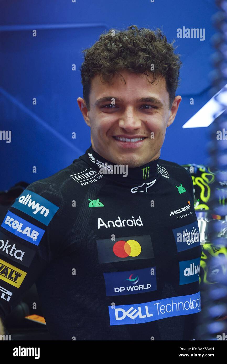 NORRIS Lando (gbr), McLaren F1 Team MCL39, portrait during the Formula 1 Gulf Bahrain Grand Prix ...