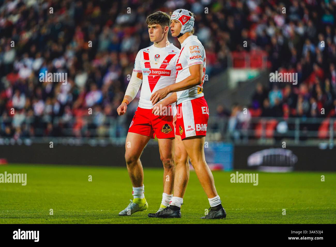 Harry robertson st helens hi-res stock photography and images - Alamy