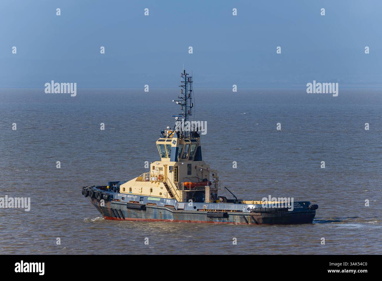 Tug waiting to guide RoRo into Royal Portbury Docks Stock Photo - Alamy
