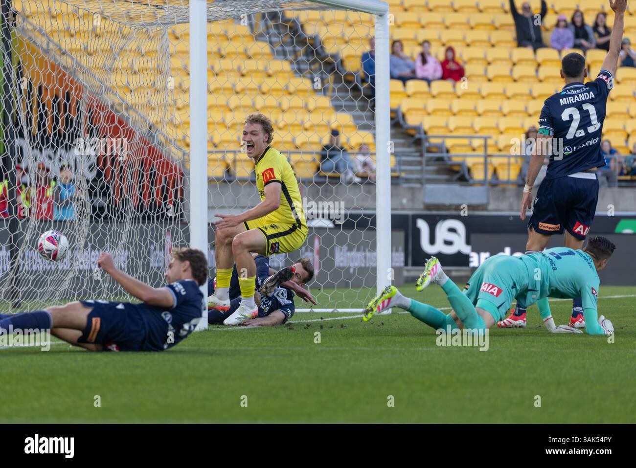 Wellington, New Zealand. 12th Apr, 2025. Wellington's Corban Piper ...