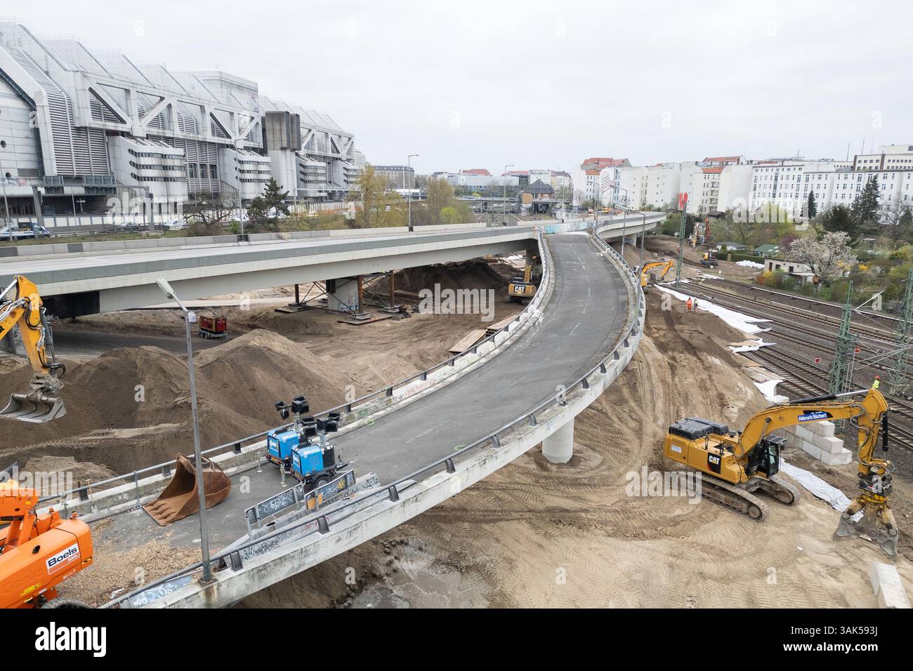 12 April 2025, Berlín: Demolition crews on the A100 freeway bypass ...