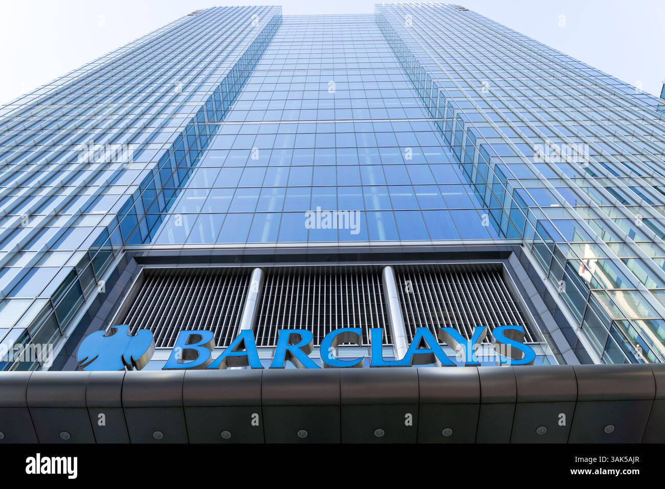 Barclays head quarter hi-res stock photography and images - Alamy