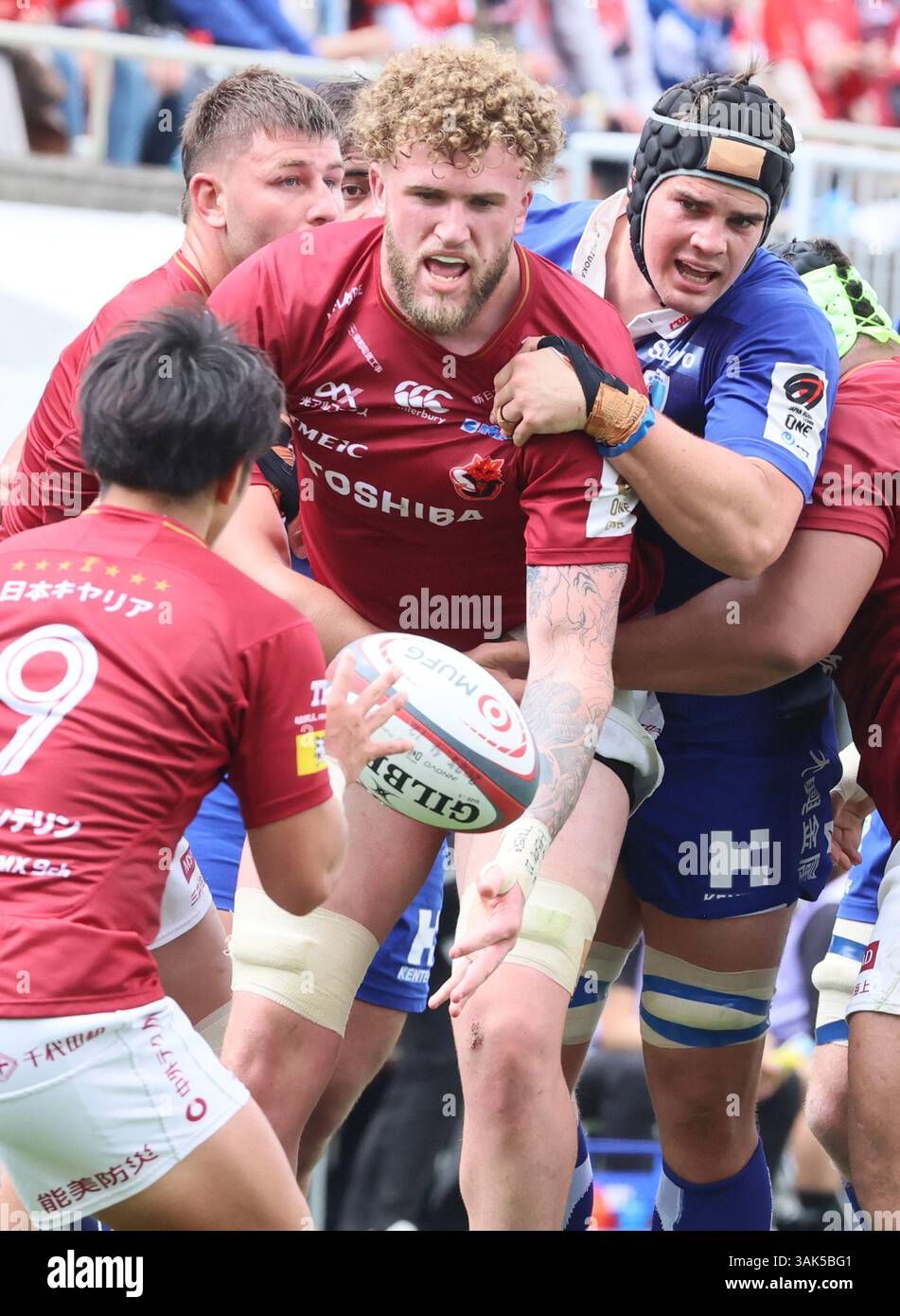 Tokyo, Japan. 12th Apr, 2025. Toshiba Blave Lupus Tokyo lock Warner ...