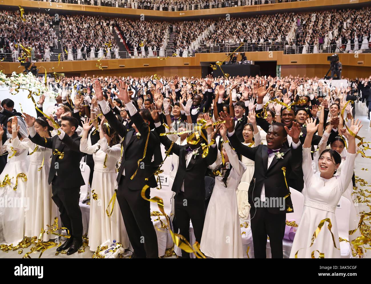 Mass wedding ceremony at Cheongshim Peace World Center in Gapyeong ...