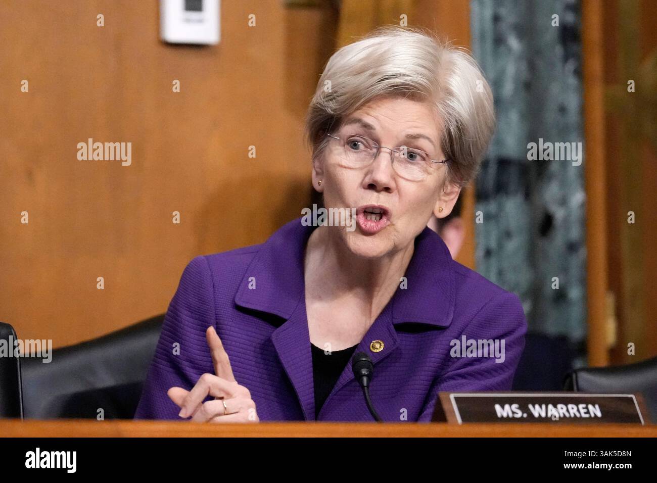 FILE - Sen. Elizabeth Warren, D-Mass., speaks during a confirmation ...