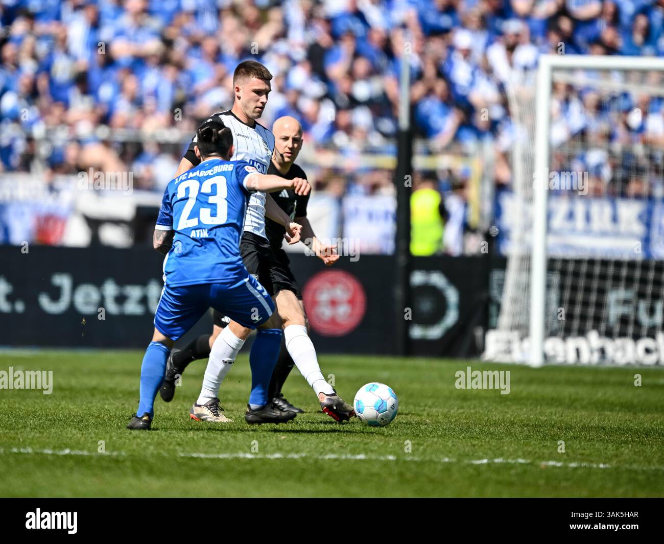 Ulm, Germany. 12th Apr, 2025. Soccer: Bundesliga 2, SSV Ulm 1846 - 1 ...