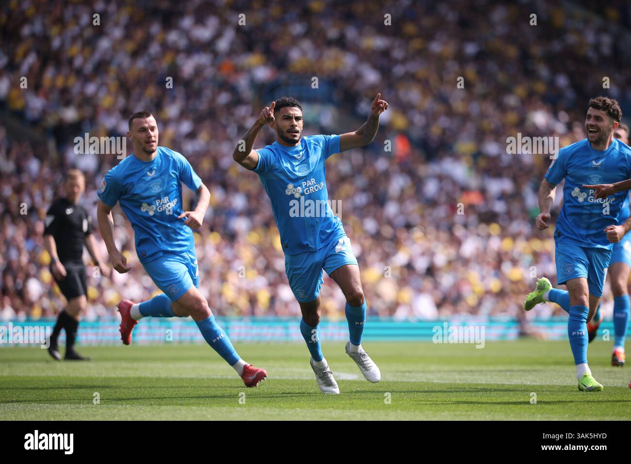 Kaine Kesler Hayden (Preston North End) equalises to make it 1-1 during ...