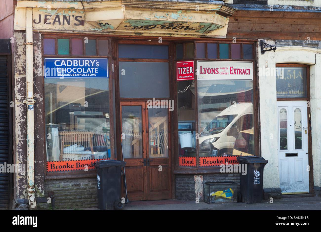 Tizer 1950s hi-res stock photography and images - Alamy