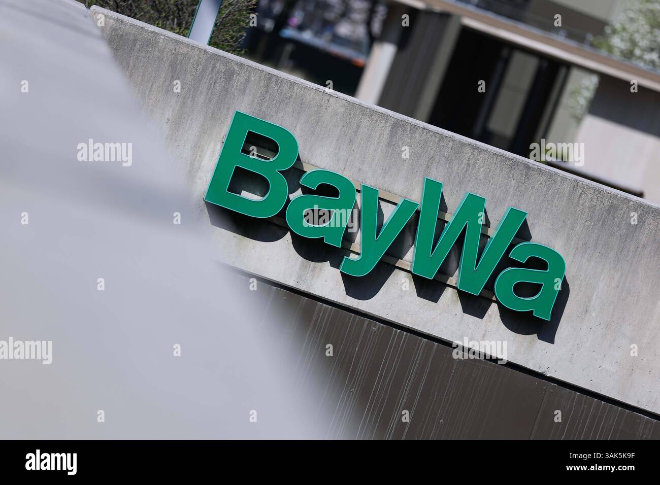 Schriftzug / Logo des Unternehmens BayWa am 11.04.2025 in München ...
