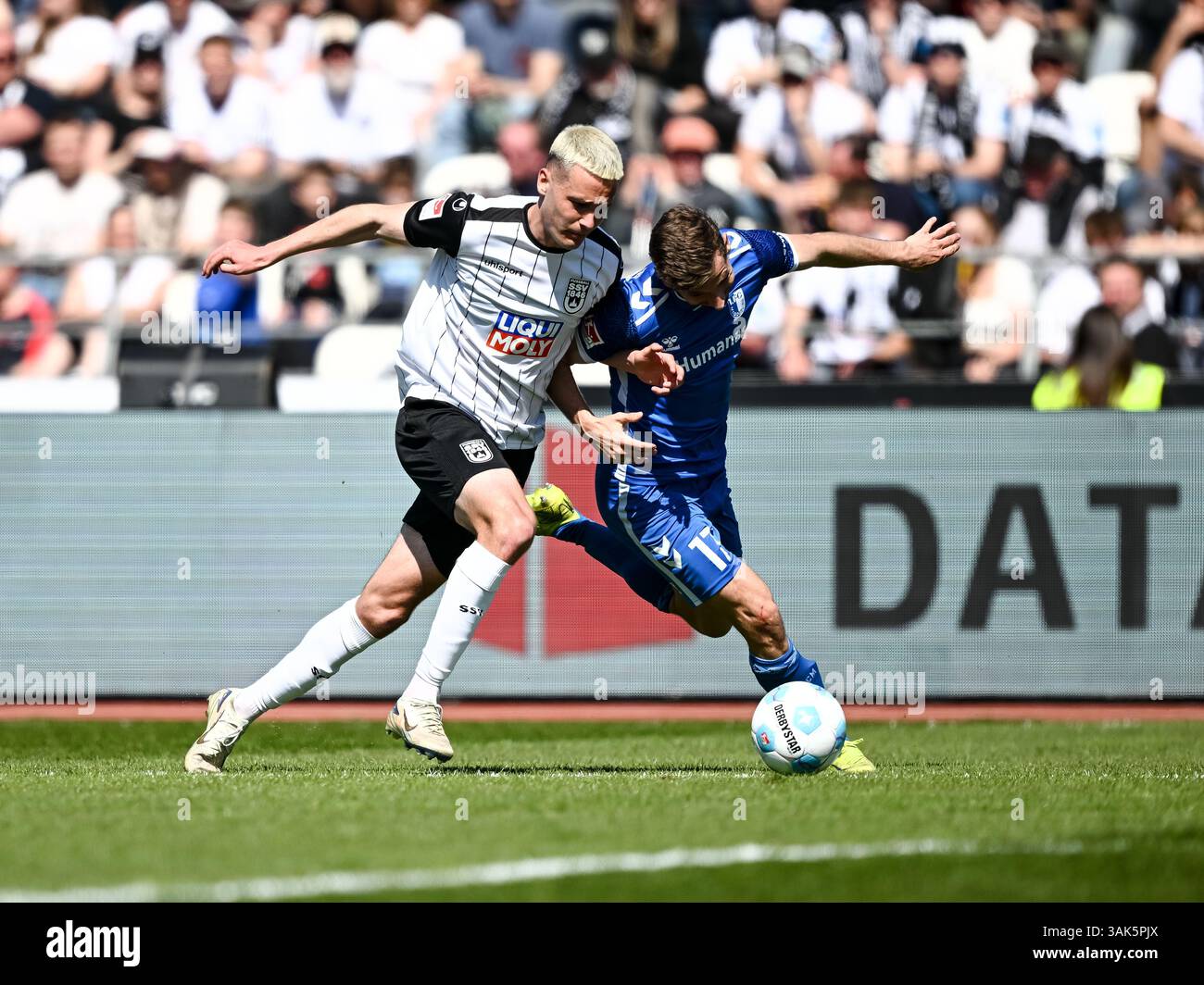 12 April 2025, Baden-Württemberg, Ulm: Soccer: Bundesliga 2, SSV Ulm ...