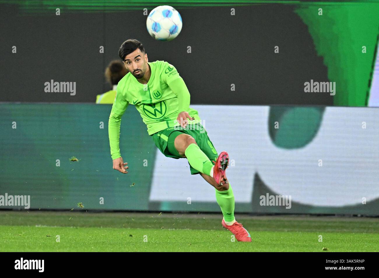 Wolfsburg, Germany. 11th Apr, 2025. Soccer, Bundesliga, VfL Wolfsburg ...