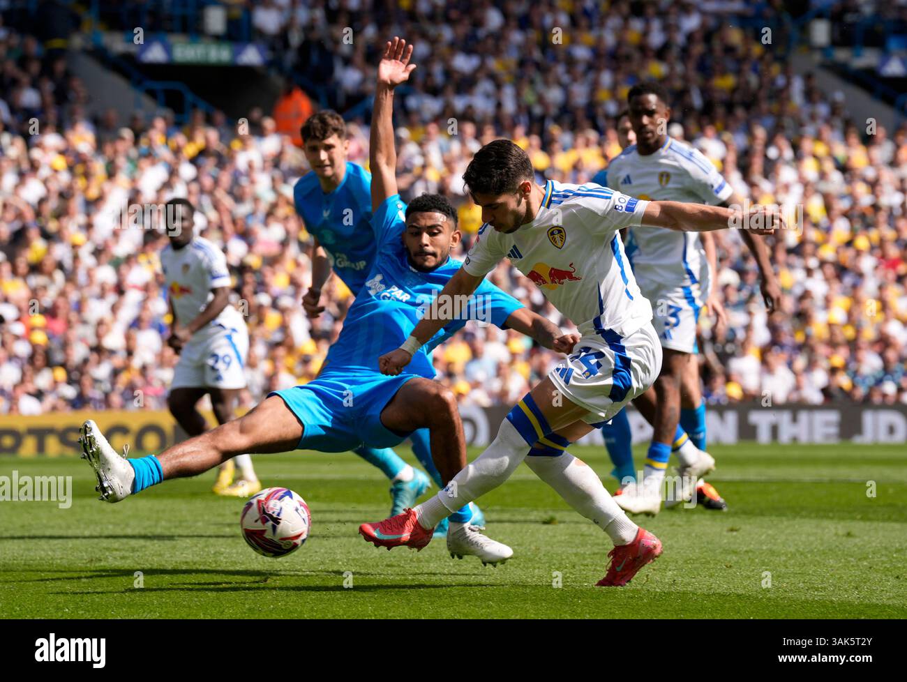 Leeds United's Manor Solomon has a shot on goal during the Sky Bet ...