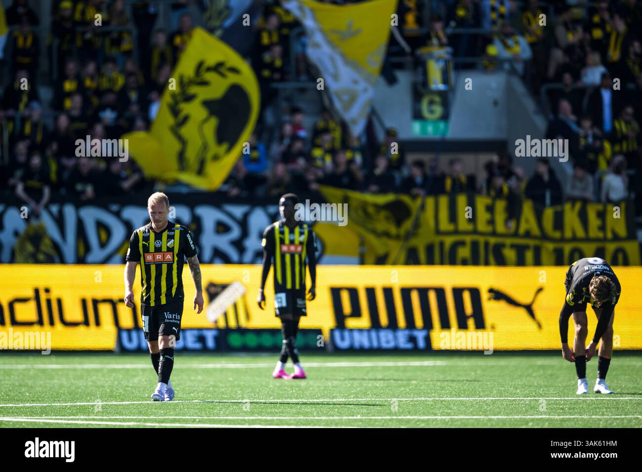 250412 Häckens Mikkel Rygaard Jensen deppar efter 0-1 under ...