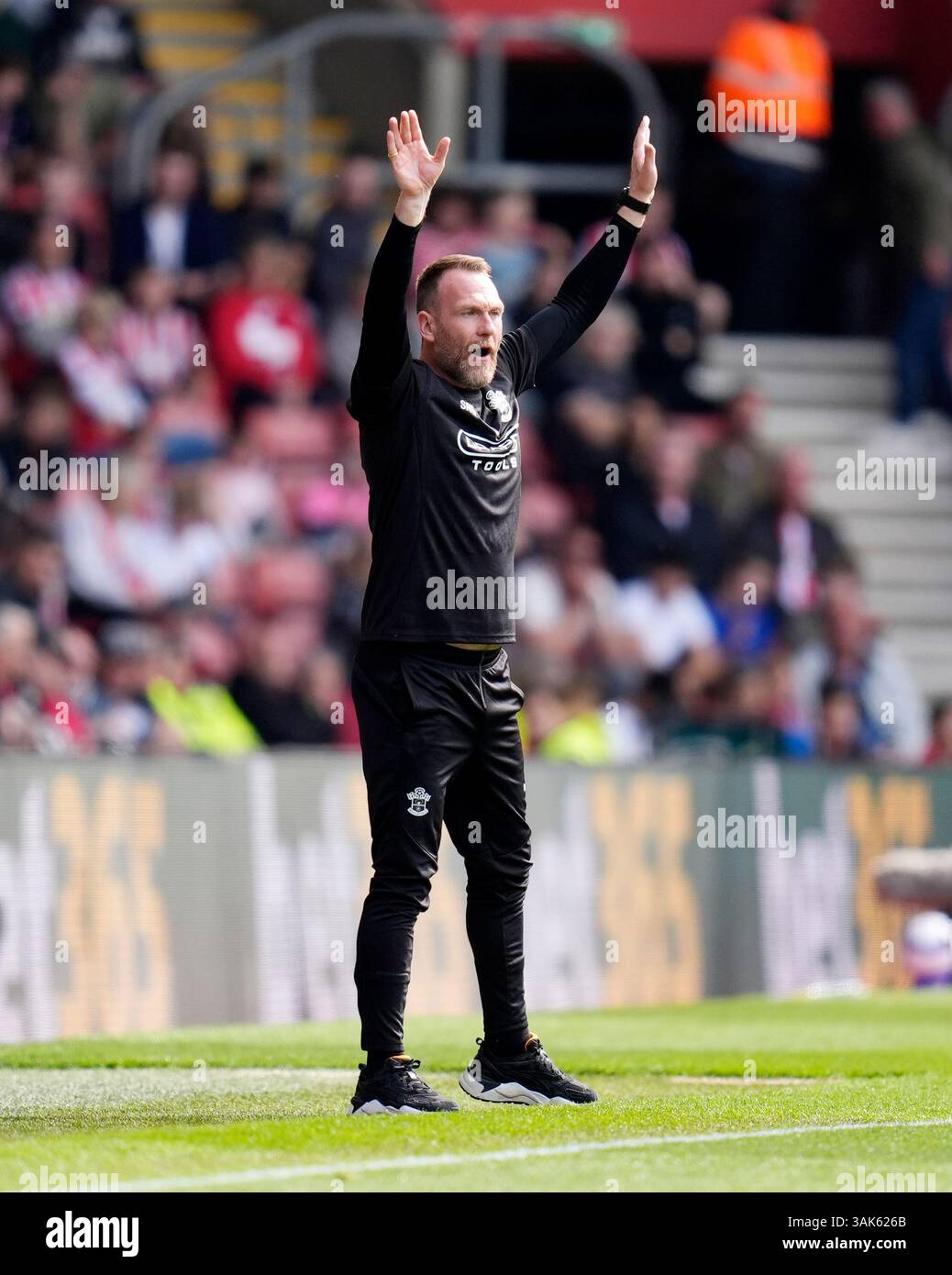 Southampton interim manager Simon Rusk during the Premier League match ...