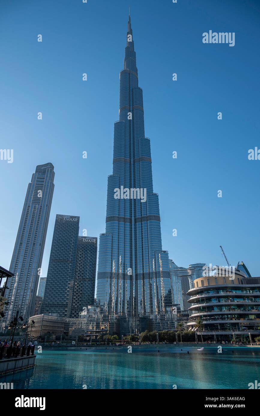 Burj Khalifa, the megatall skyscraper in Dubai, United Arab Emirates ...