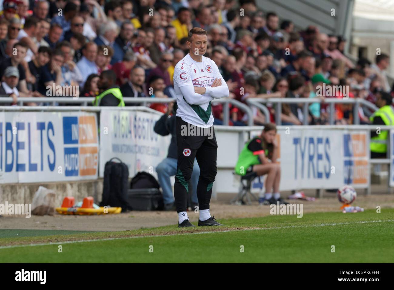 Reading's manager Noel Hunt during the first half of the Sky Bet League ...